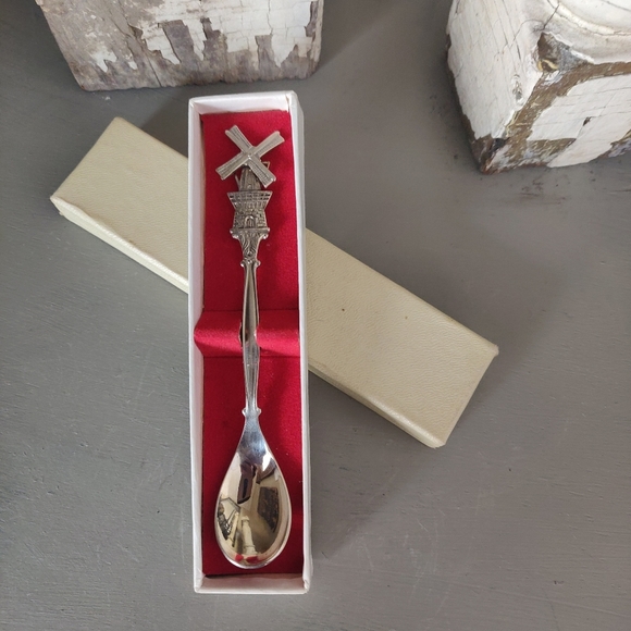 Vintage | Art | Vintage Holland Dutch Windmill Souvenier Spoon | Poshmark